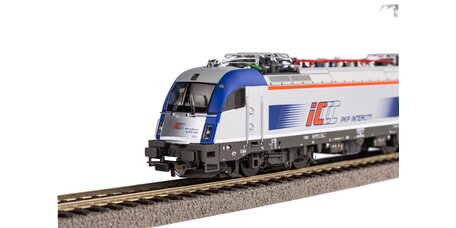 Elektrolok BR 183 Husarz PKP VI Intercity Modelleisenbahn kaufen | PIKO Webshop