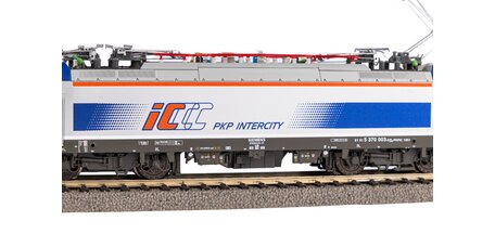 GER: Elektrolok BR 183 Husarz PKP VI Intercity Buy modeltrains | PIKO ...