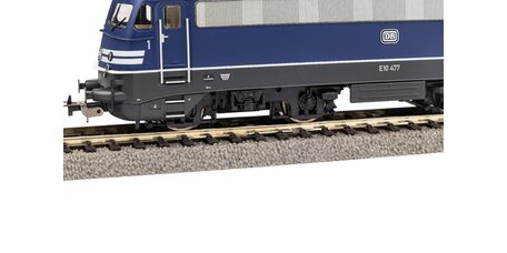 E-Lok E10 477 mit Warnstreifen DB III Modelleisenbahn kaufen | PIKO Webshop