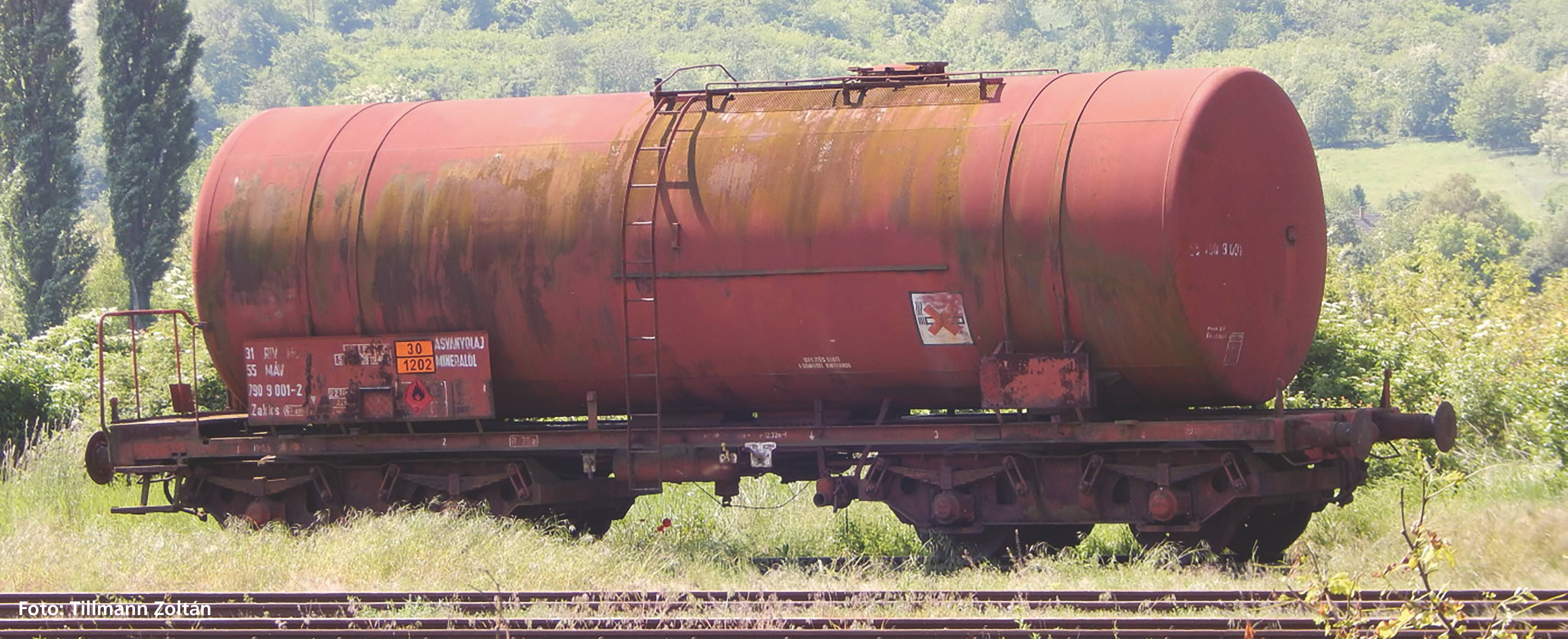 406 Ra Tank car MAV Buy modeltrains | PIKO Webshop