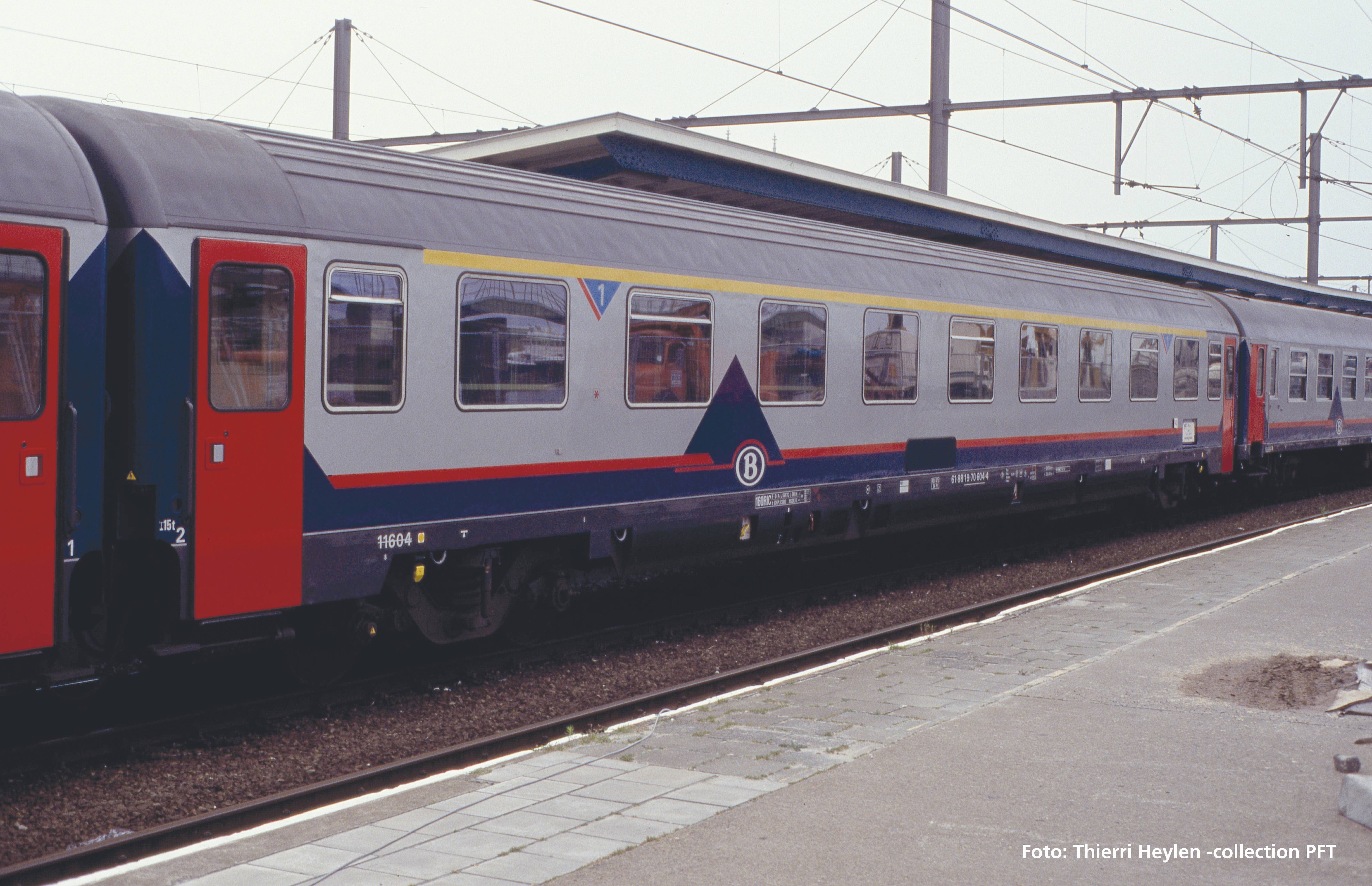 Eurofima 1st Cl. Passenger car SNCB V Buy modeltrains | PIKO Webshop