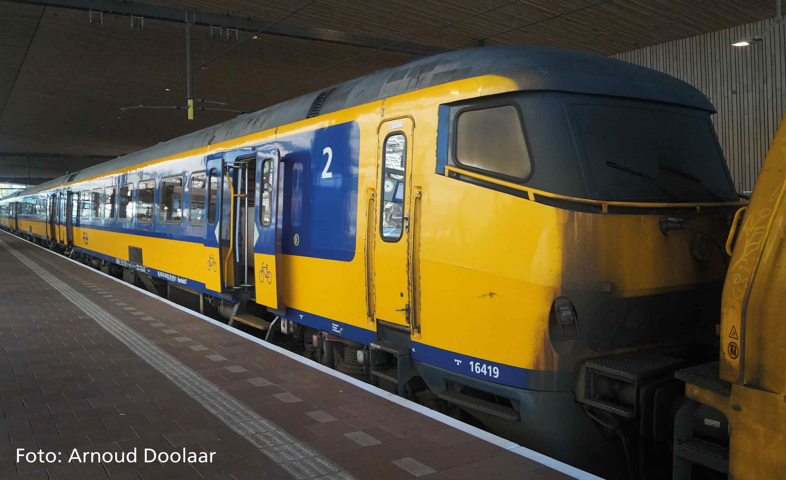 Steuerwagen Personenwagen ICR 2. Klasse NS VI Wechselstromversion ...